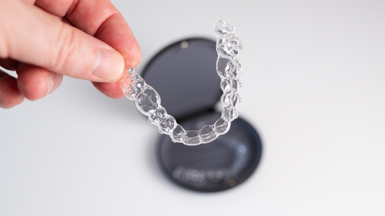5 Essential Tips for Maintaining Oral Hygiene After Invisalign ...
